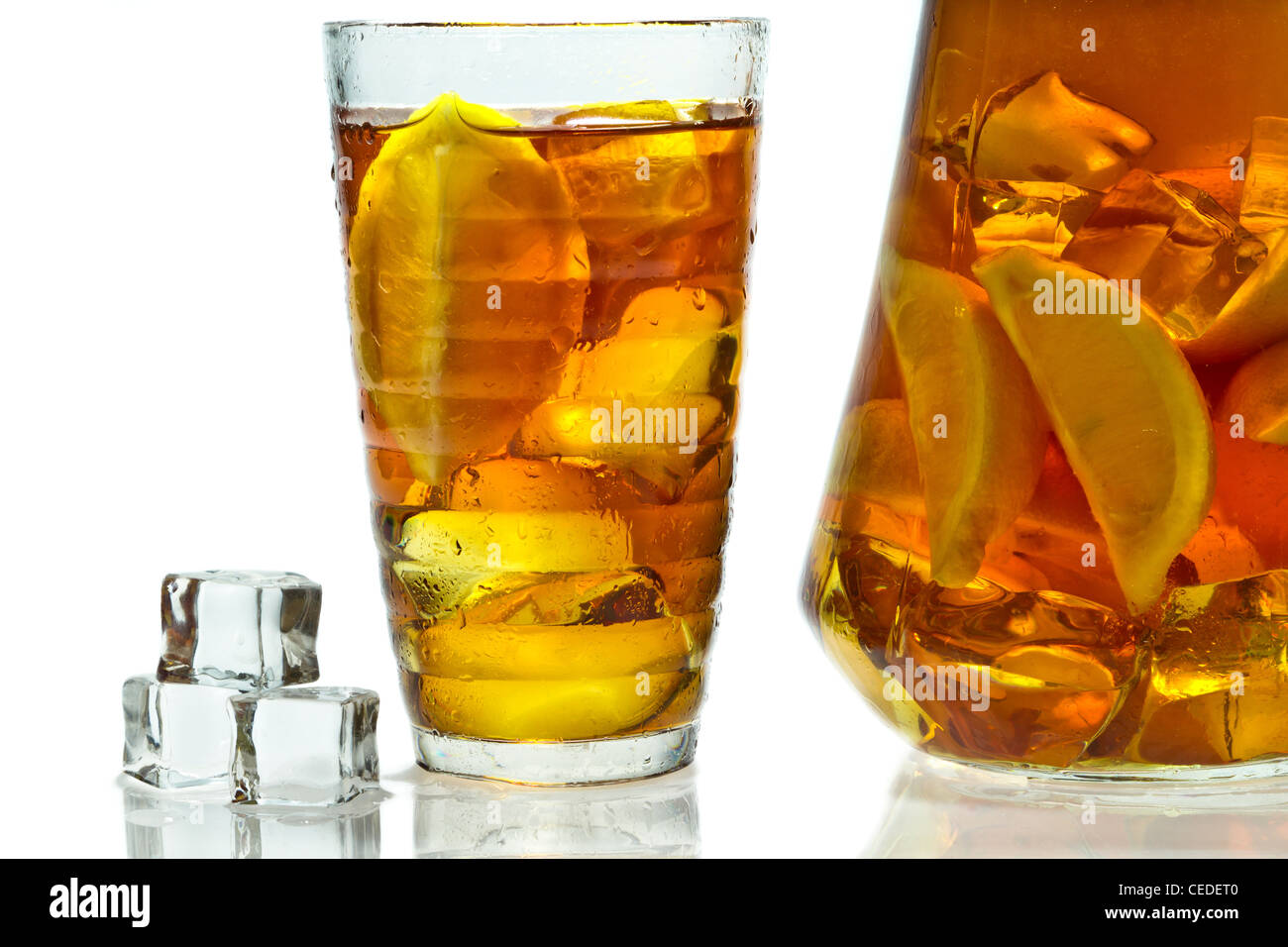 Cold drink with lemon and ice Stock Photo - Alamy