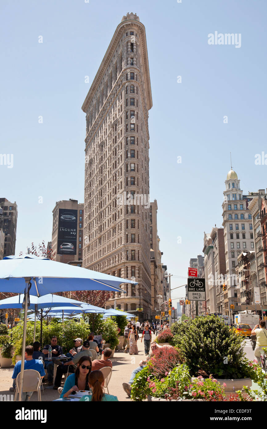Flatiron Building at Madison Square Park, NYC Stock Photo - Alamy