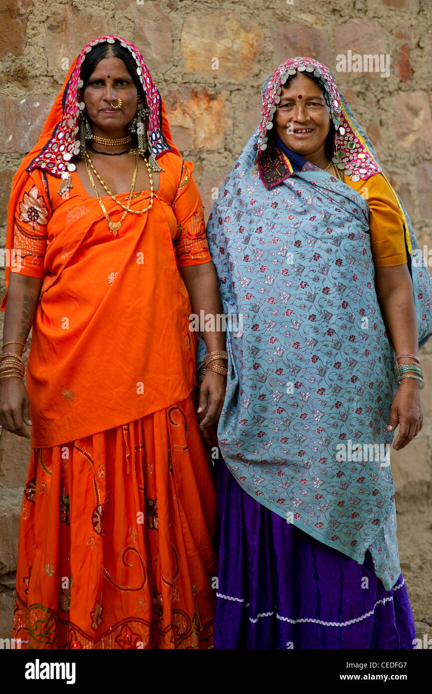 PORTRAIT Lambani Lambani gypsy tribal WOMAN Stock Photo - Alamy
