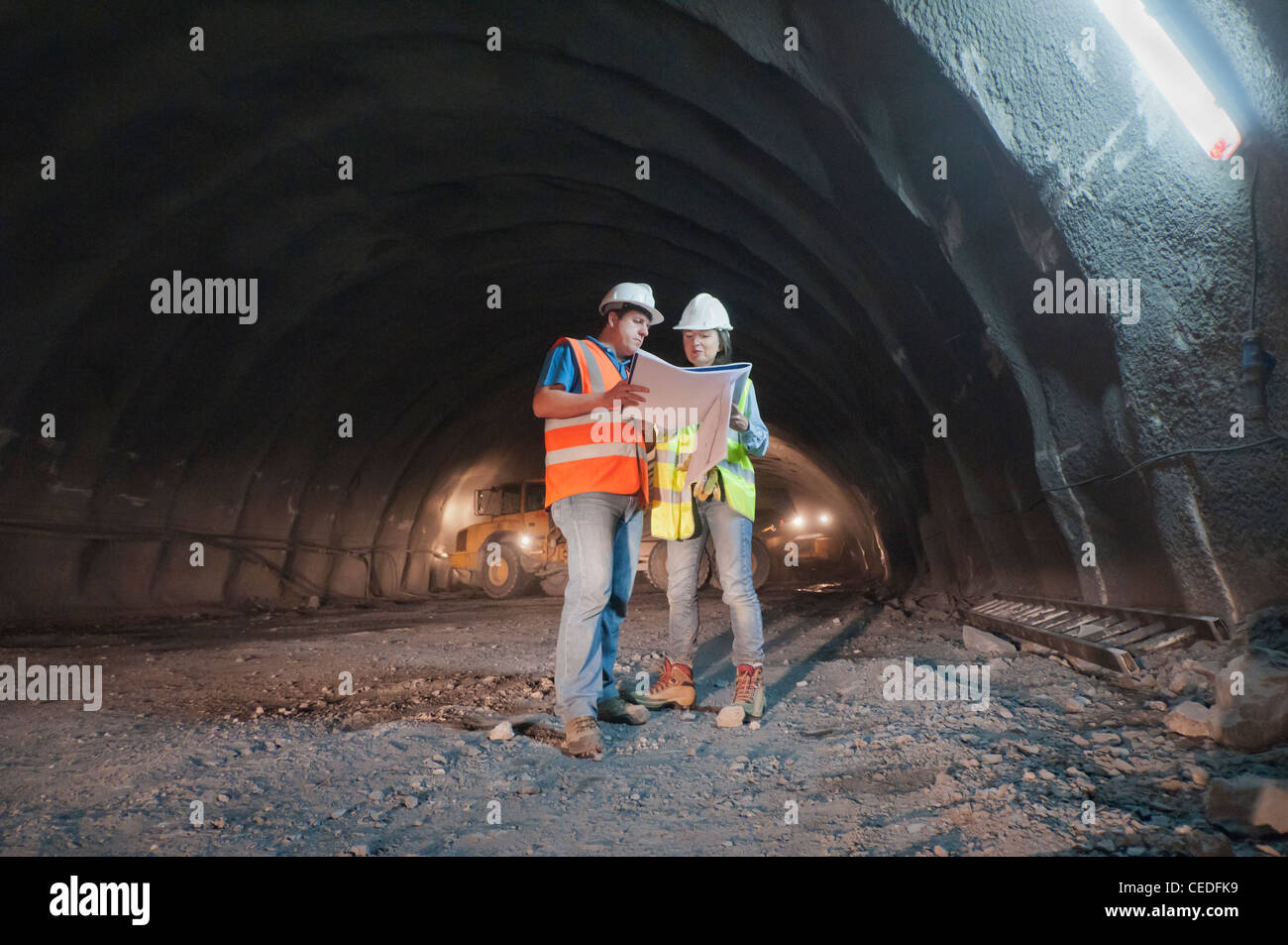 Tunnel construction man hi-res stock photography and images - Alamy
