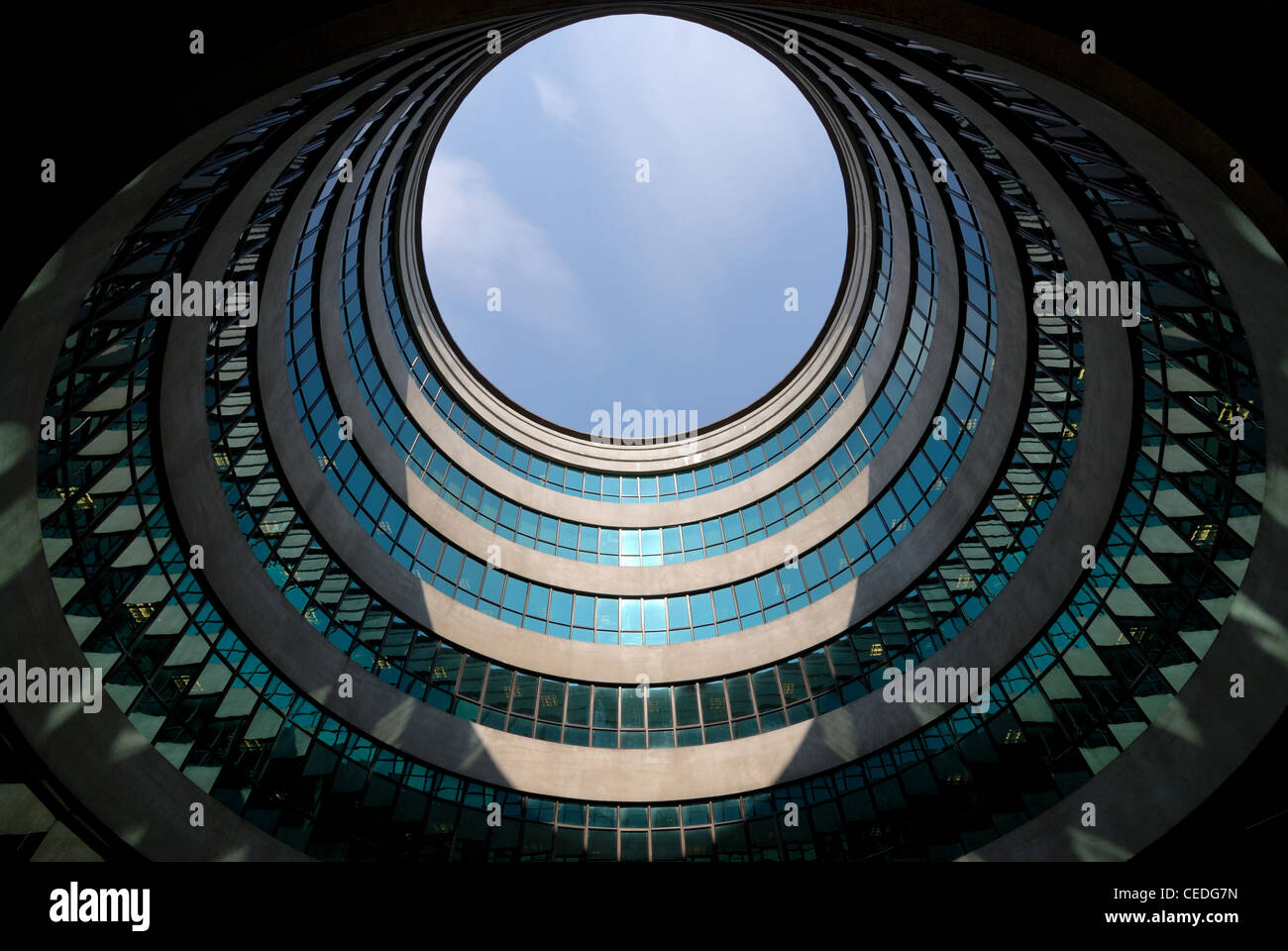 Circular office building hi-res stock photography and images - Alamy