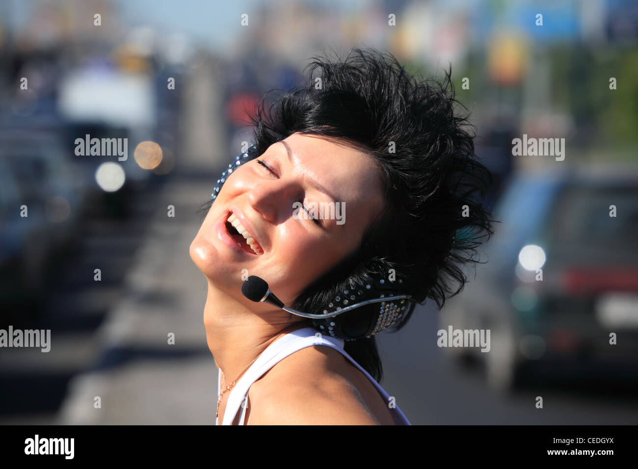 Set headphone hi-res stock photography and images - Alamy
