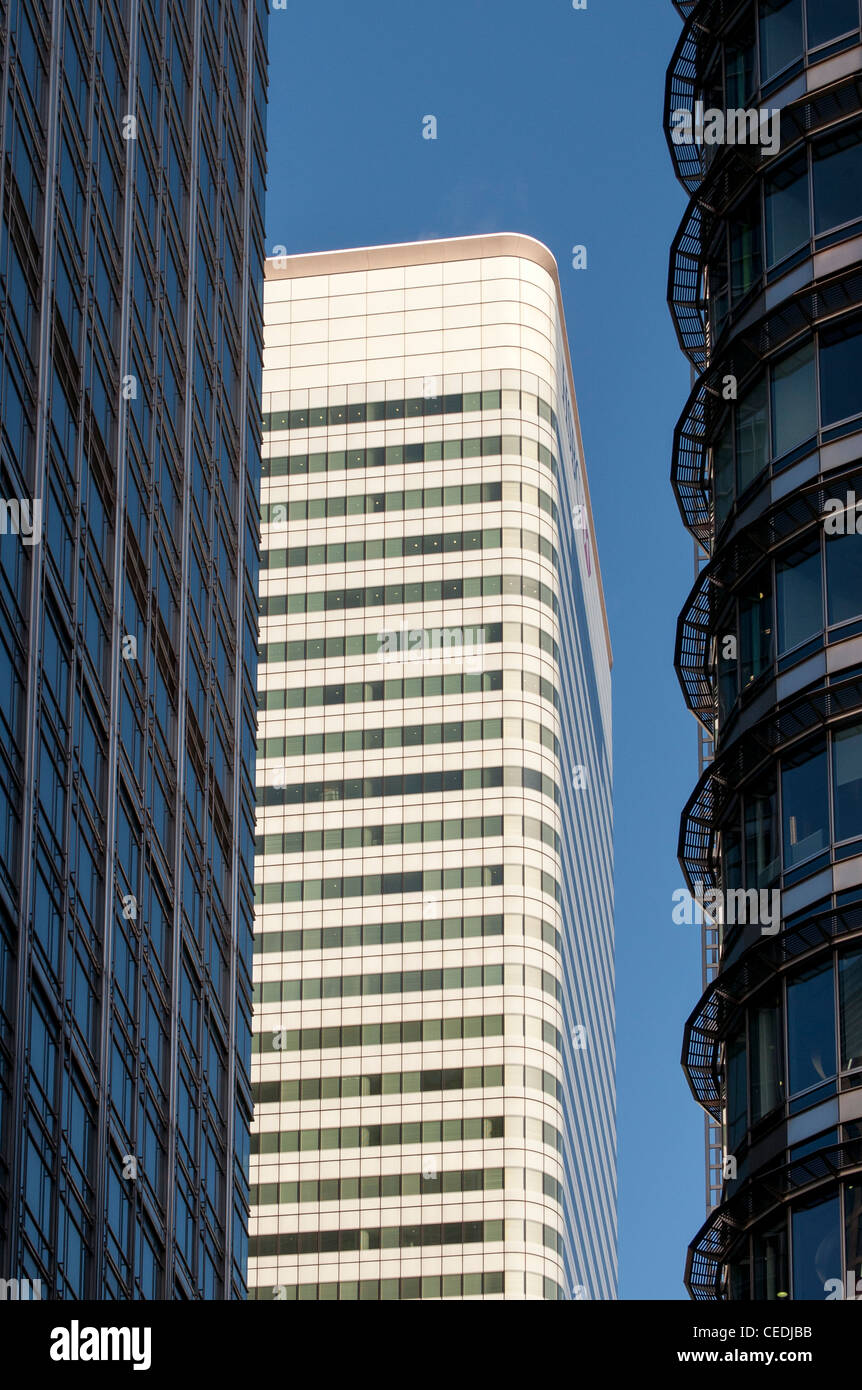 Canary Wharf Tower Hsbc Building Stock Photos & Canary Wharf Tower Hsbc Building Stock Images ...