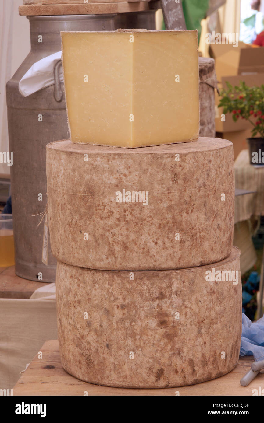 Cheddar cheese hi-res stock photography and images - Alamy