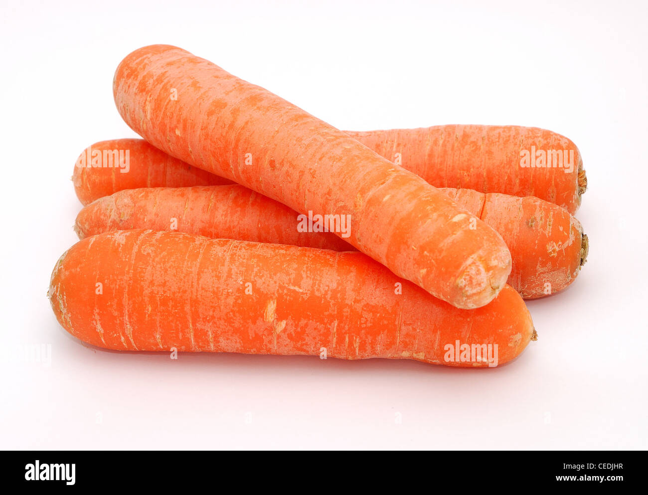 Carrots stack hi-res stock photography and images - Alamy