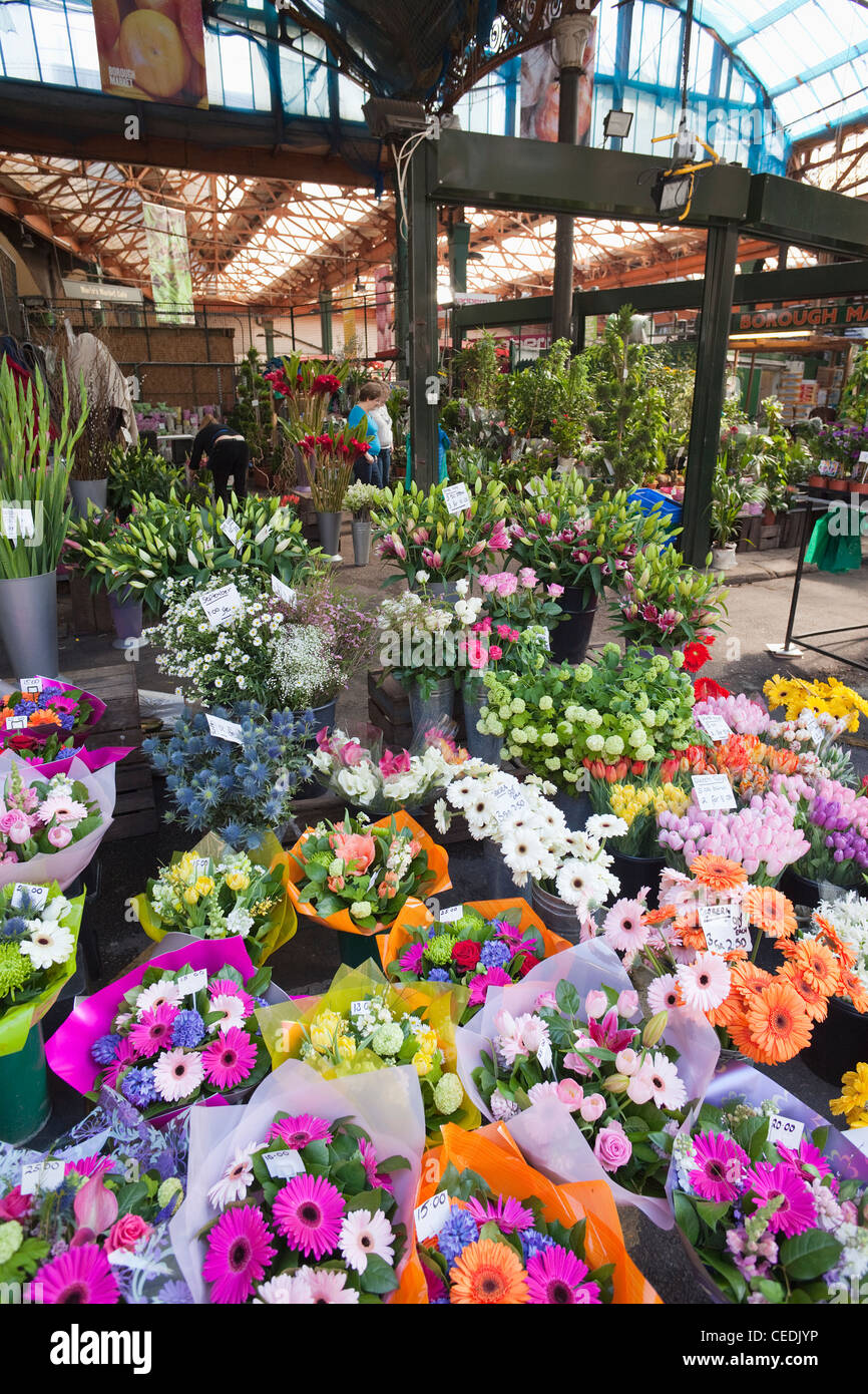 Flower stall borough market hi-res stock photography and images - Alamy