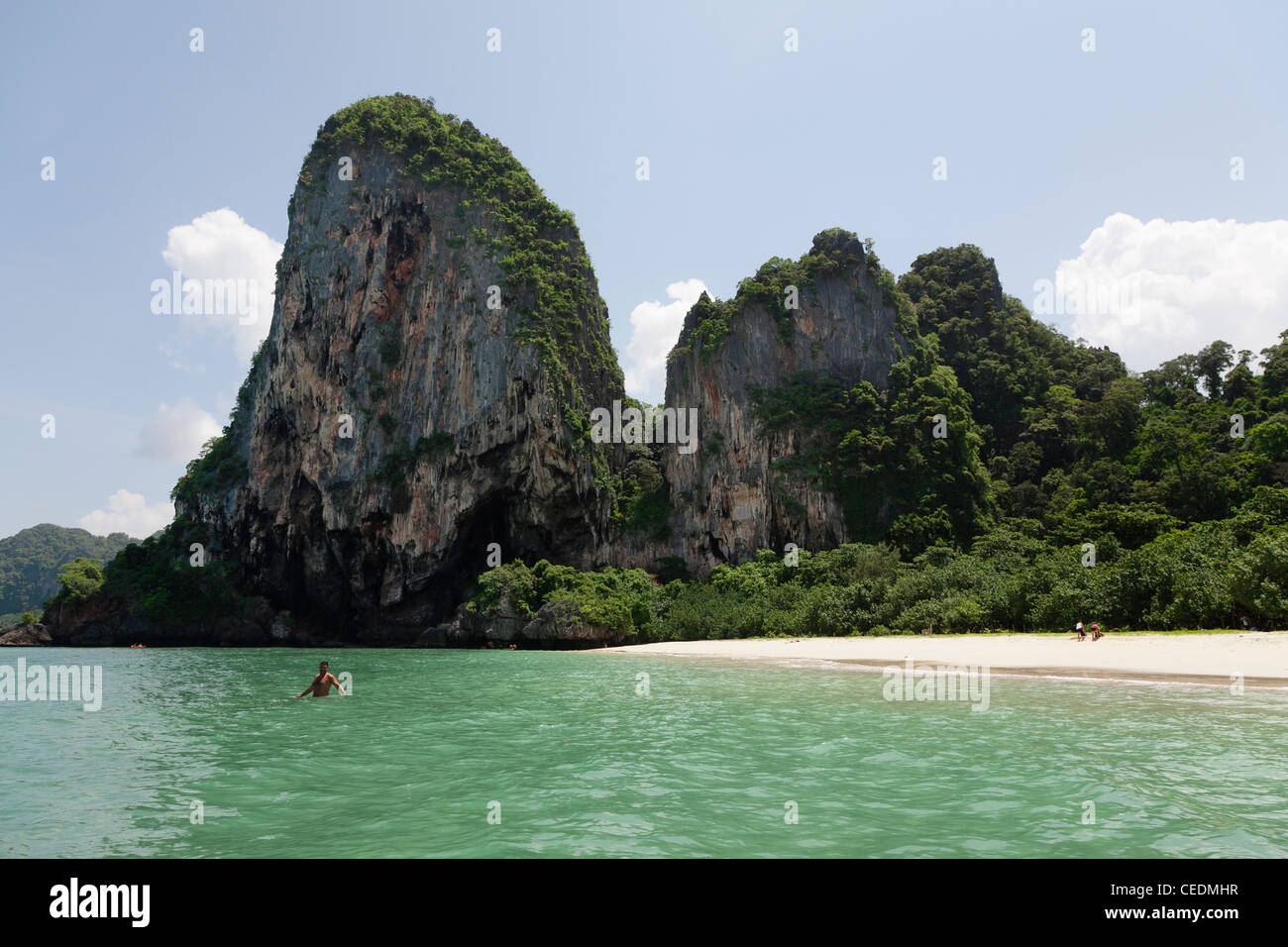 People wading in the ocean hi-res stock photography and images - Alamy