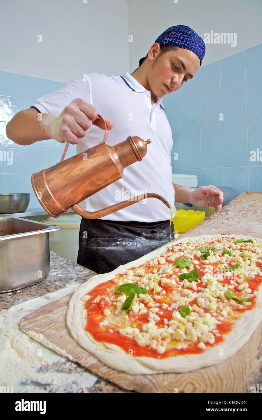 Young pizza maker from Vico Equense near Sorrento, Italy Stock Photo ...