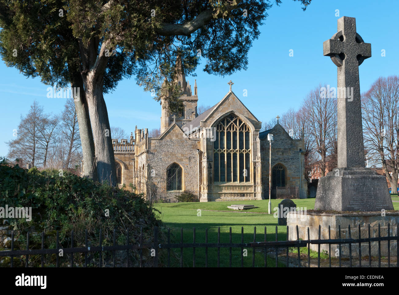 St Lawrence's Church in Abbey Park, Evesham Stock Photo - Alamy