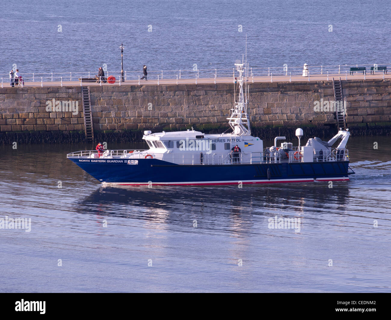 Ship entering whitby harbour hi-res stock photography and images - Alamy
