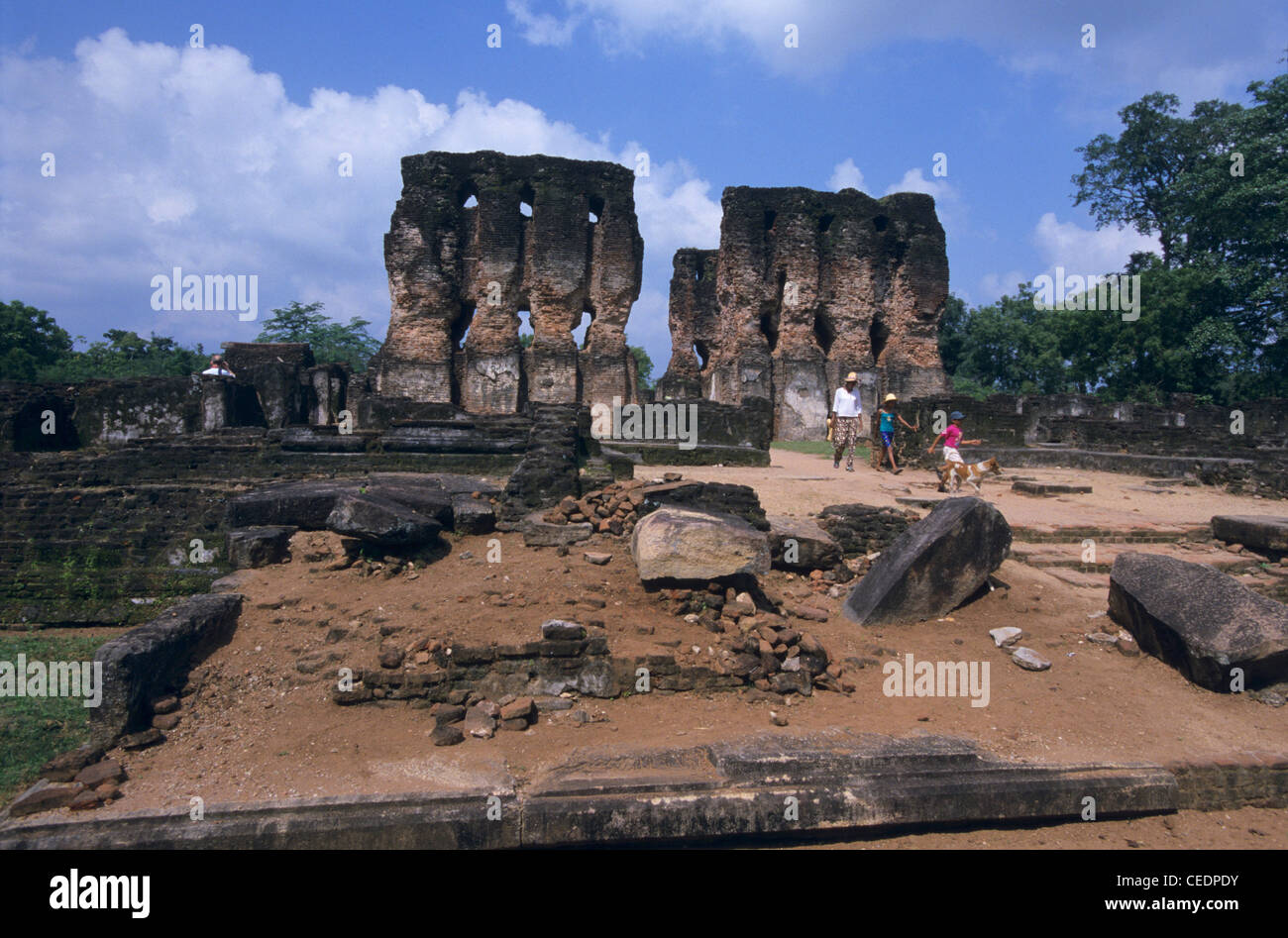 Palace of king parakramabahu hi-res stock photography and images - Alamy