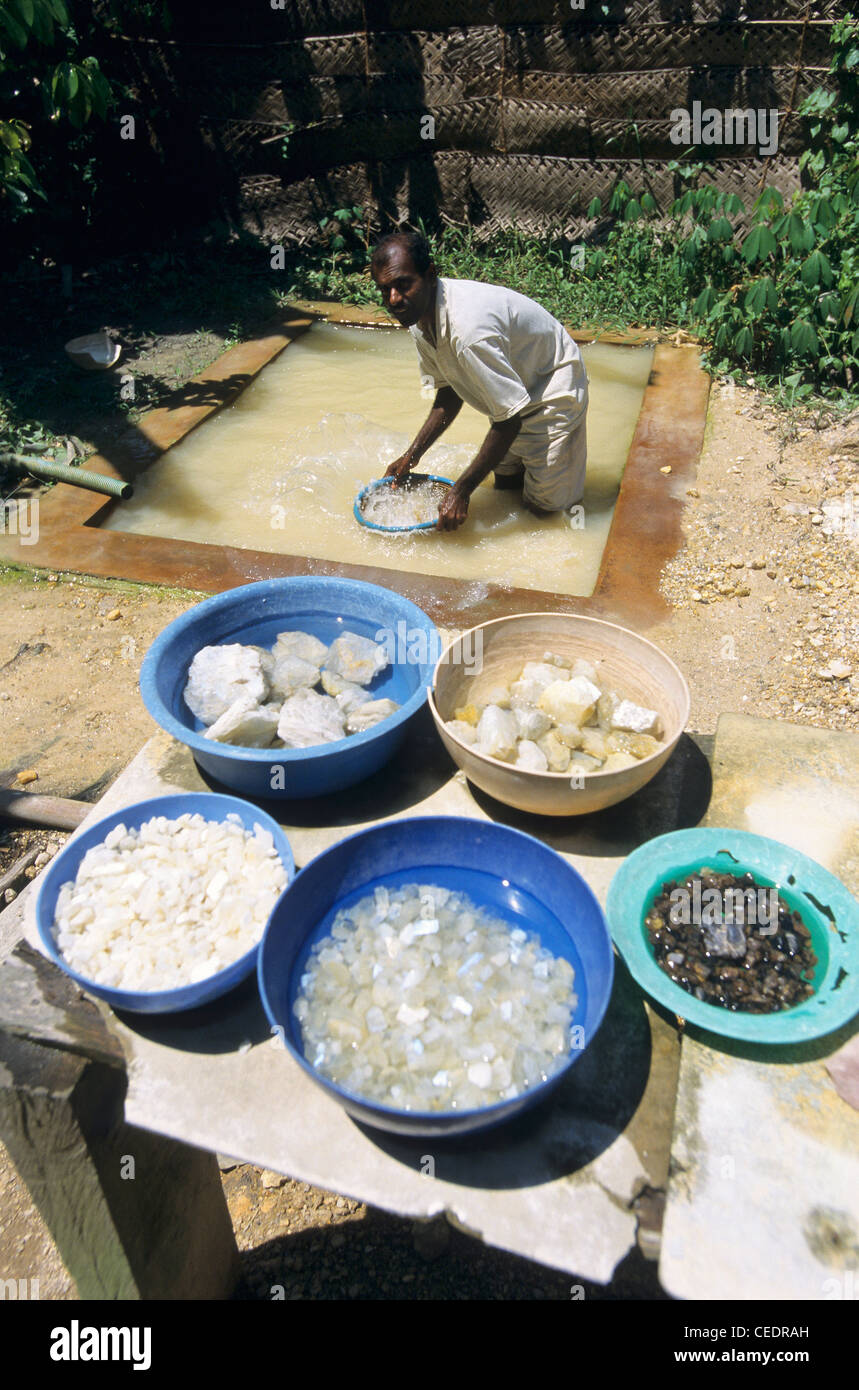 Gem mining sri lanka hi-res stock photography and images - Alamy