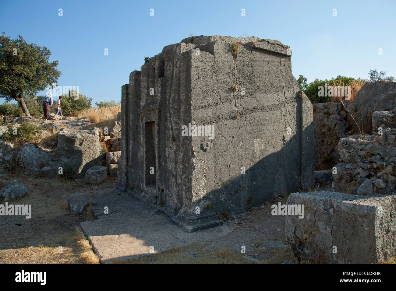 Doric ruin hi-res stock photography and images - Alamy