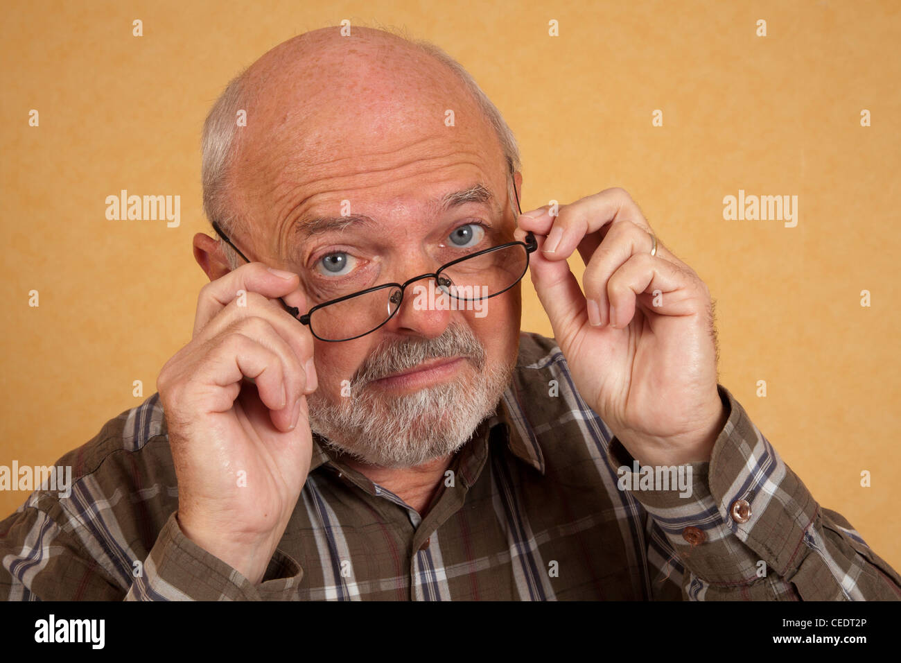 Questioning look hi-res stock photography and images - Alamy