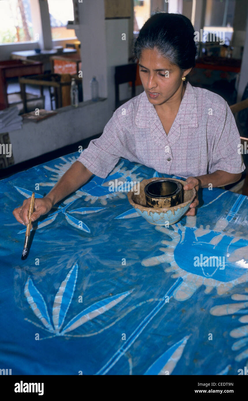 Batik Factory Sri Lanka High Resolution Stock Photography and Images ...