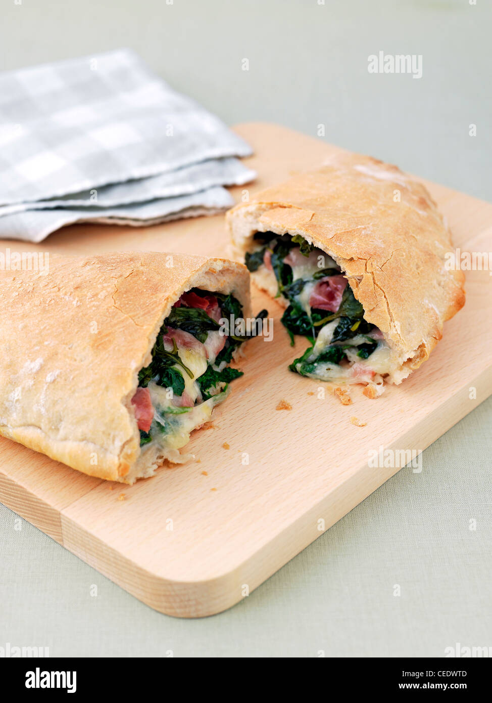 Calzone hi-res stock photography and images - Alamy