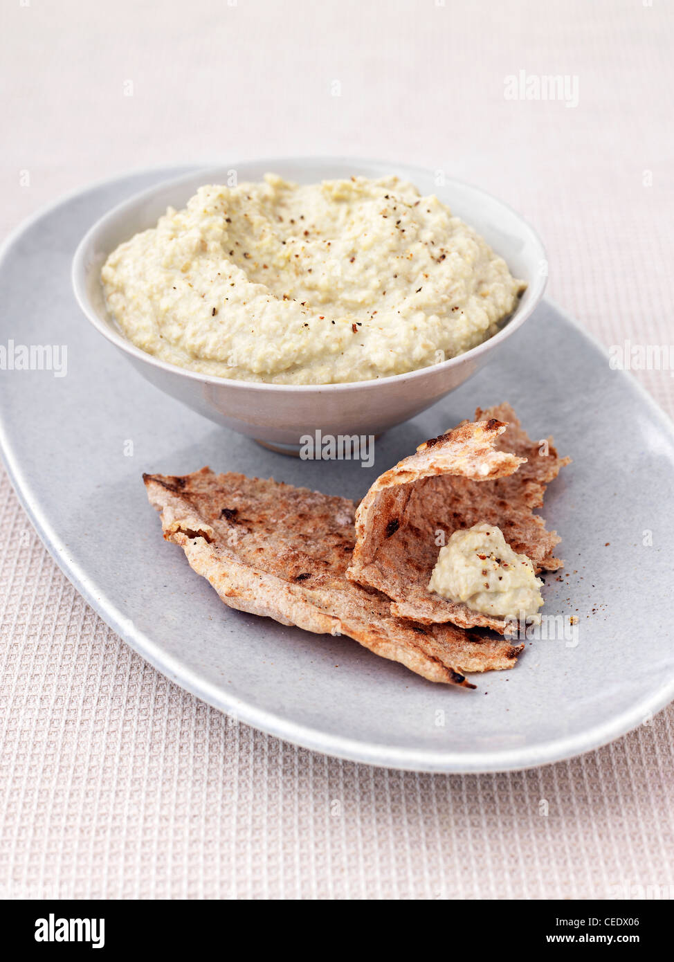 Dip artichoke hi-res stock photography and images - Alamy