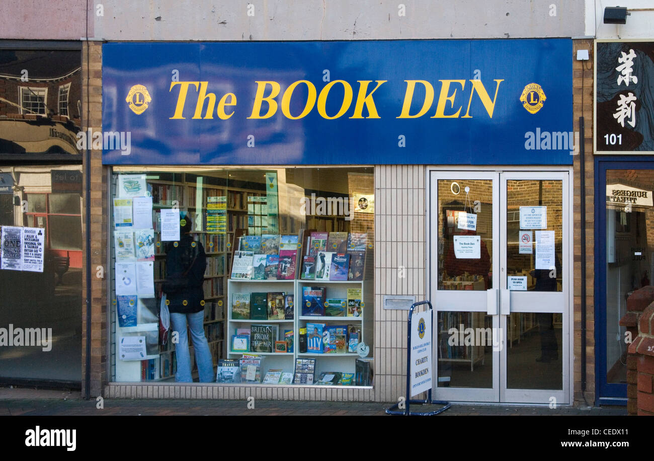 lions charity shops in burgess hill the book den Stock Photo - Alamy
