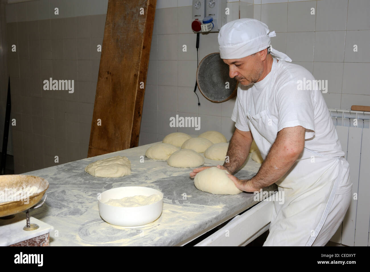 Italian Man Traditional High Resolution Stock Photography and Images ...