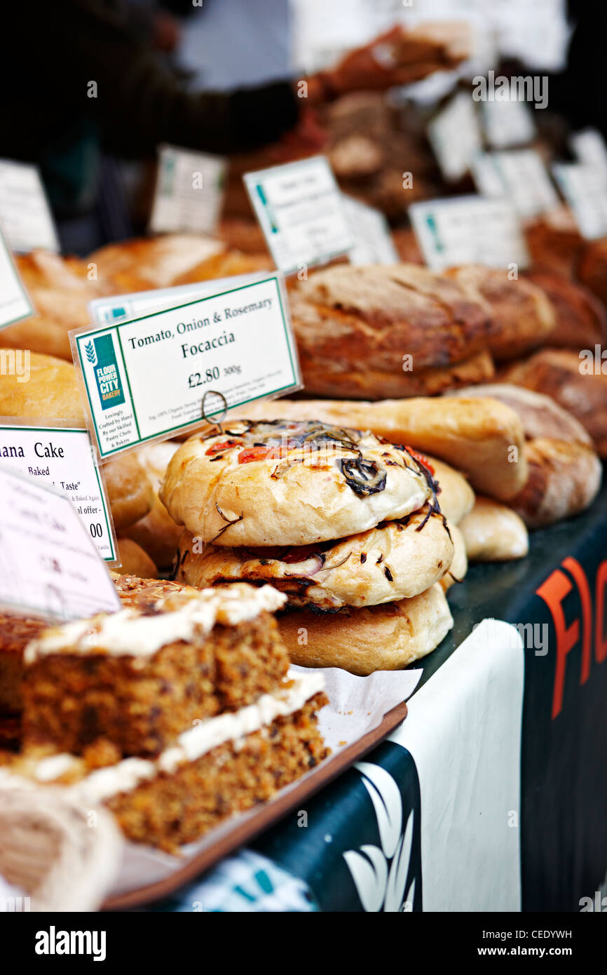Bread stall food stalls hi-res stock photography and images - Alamy