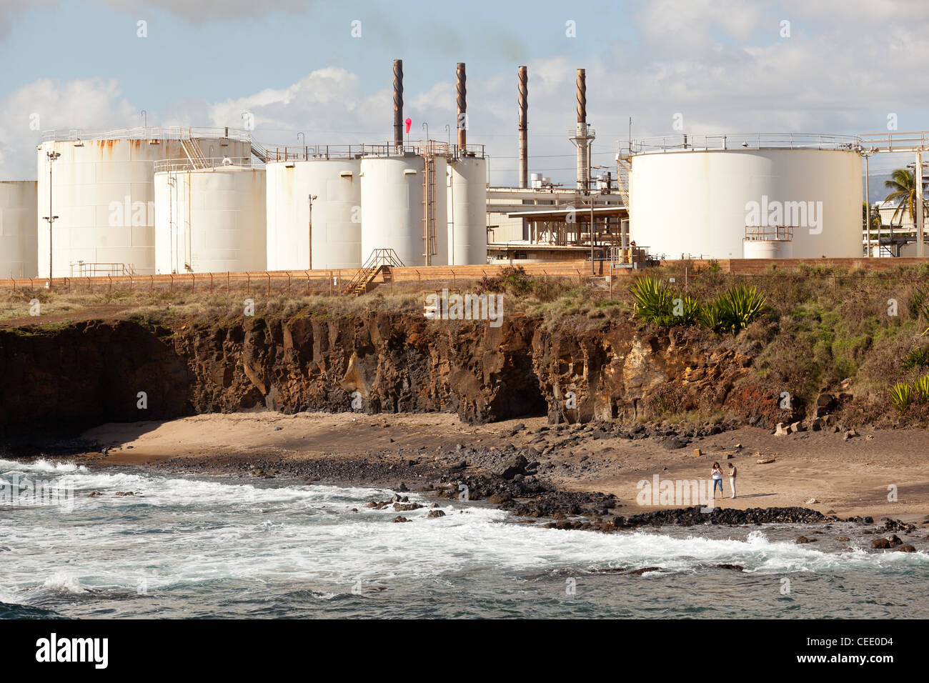 Hawaii beach pollution hi-res stock photography and images - Alamy