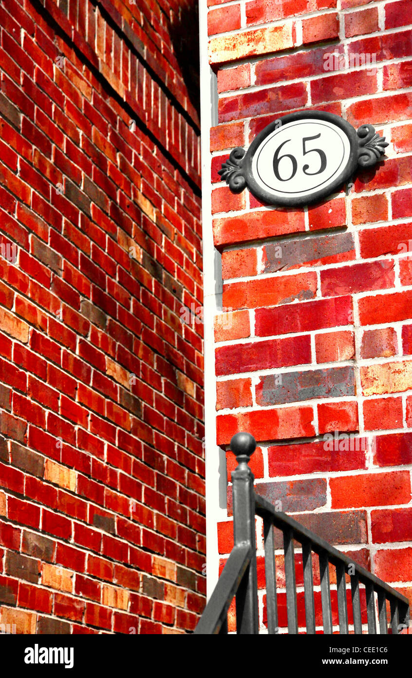 Red and black bricks hi-res stock photography and images - Alamy