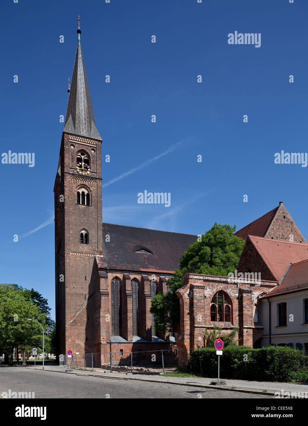 Sandau an der Elbe, Stadtkirche Stock Photo - Alamy