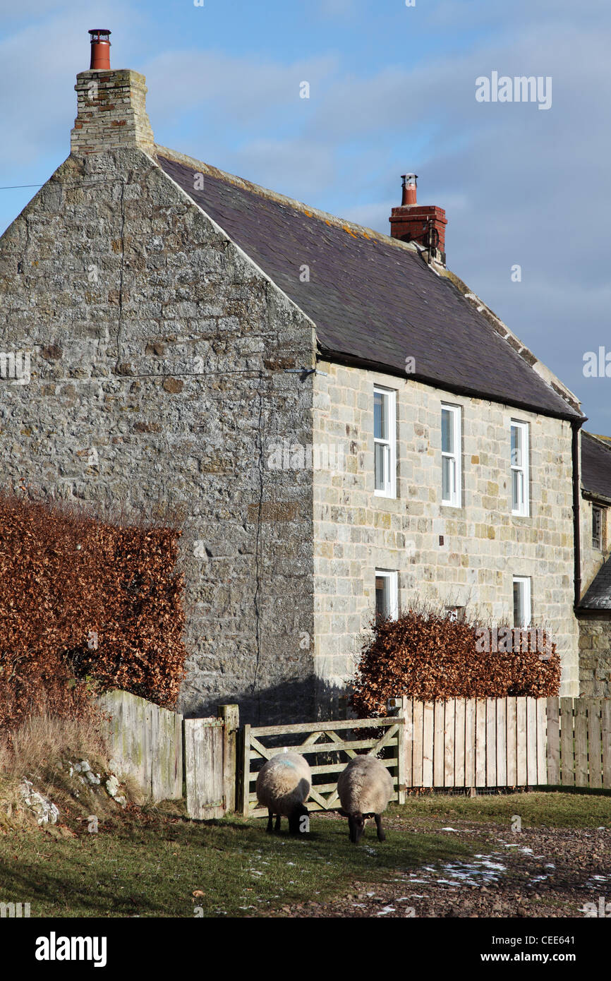 Stone farmhouse hi-res stock photography and images - Alamy