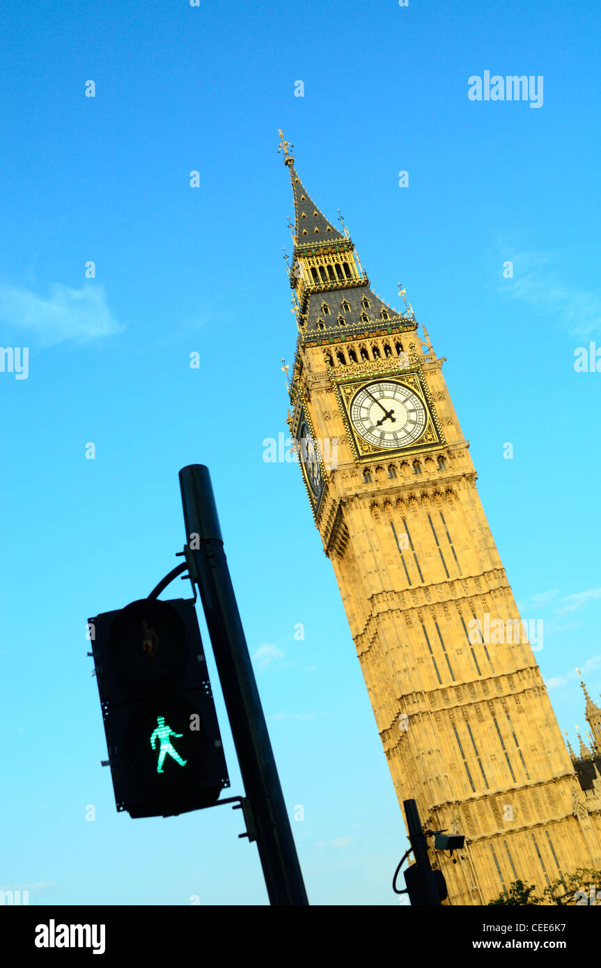 Big ben and road sign hi-res stock photography and images - Alamy