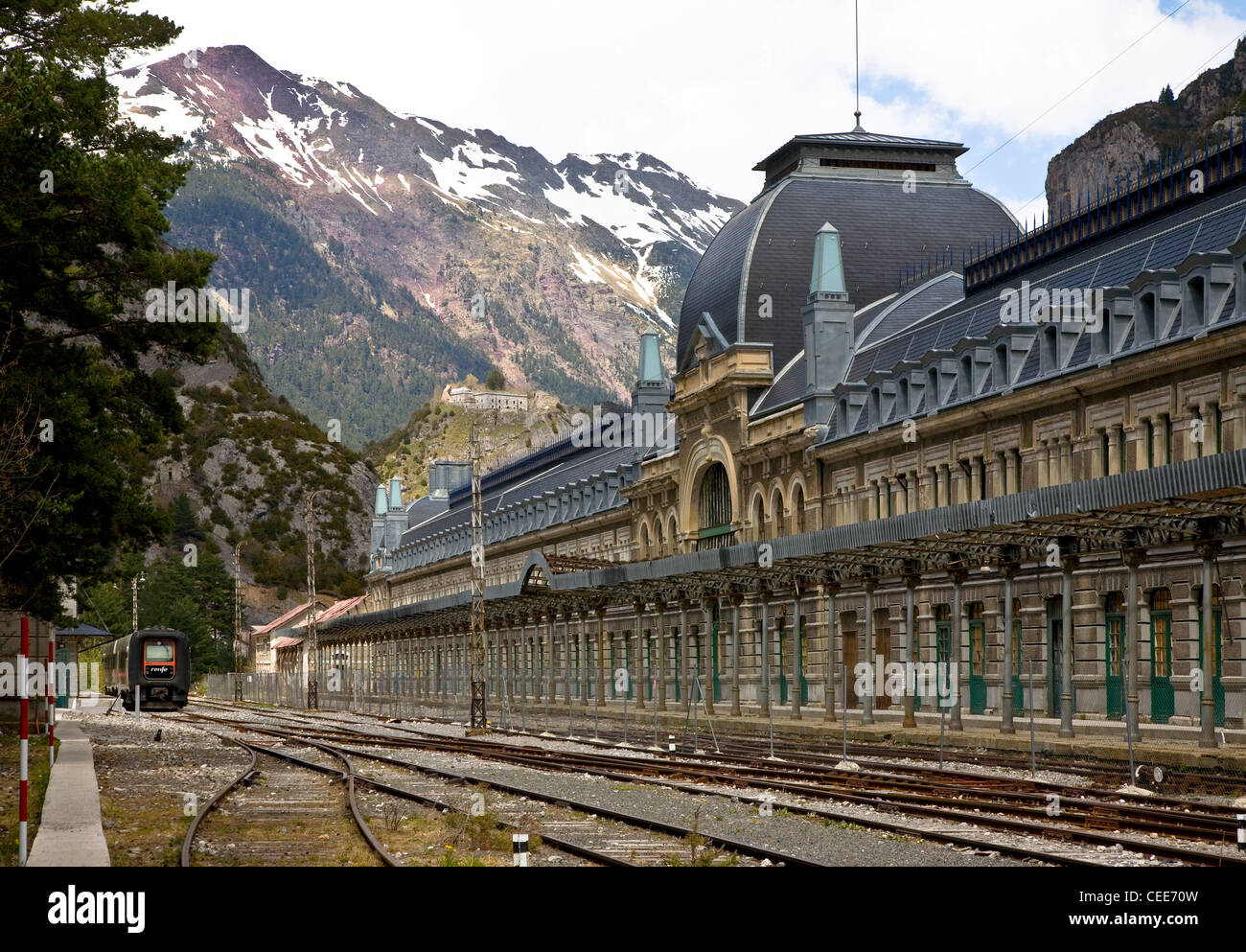 Canfranc station hi-res stock photography and images - Alamy