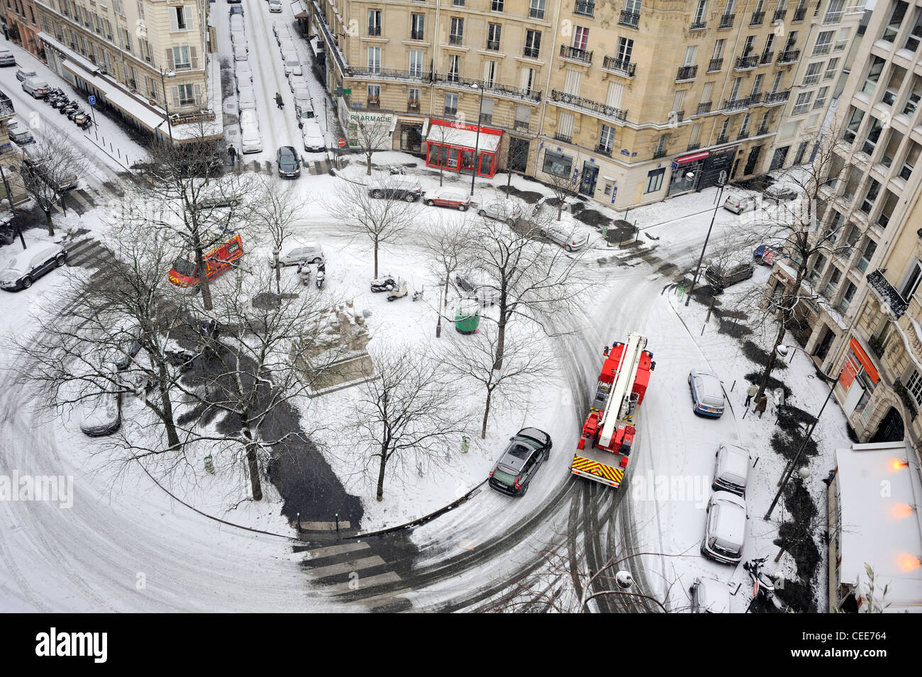 Paris winter Europe architecture buildings snow Stock Photo - Alamy