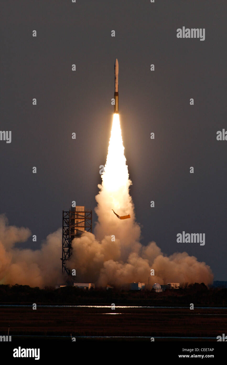 Minotaur rocket hi-res stock photography and images - Alamy