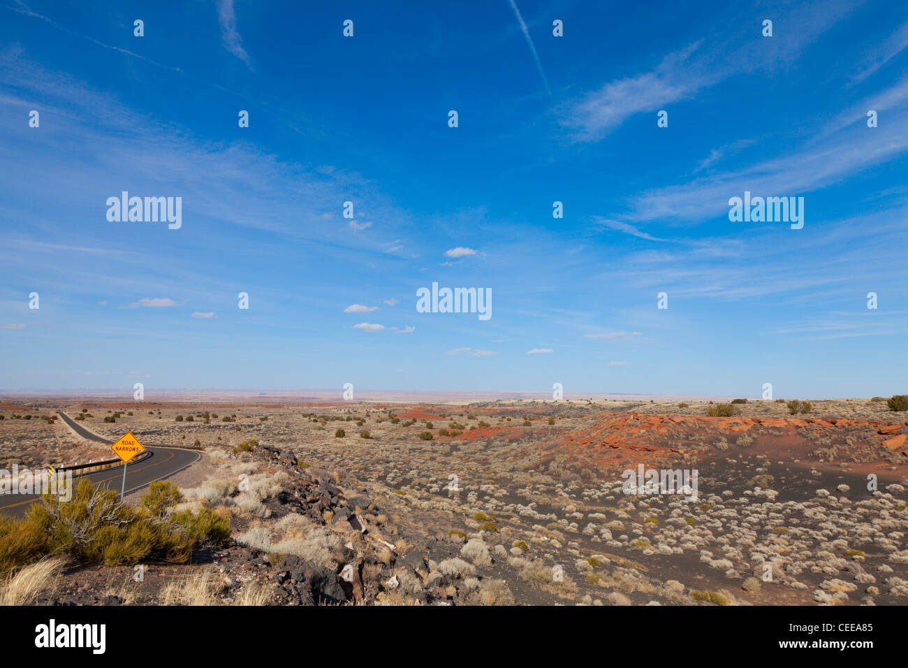 Highway desert sign hi-res stock photography and images - Alamy