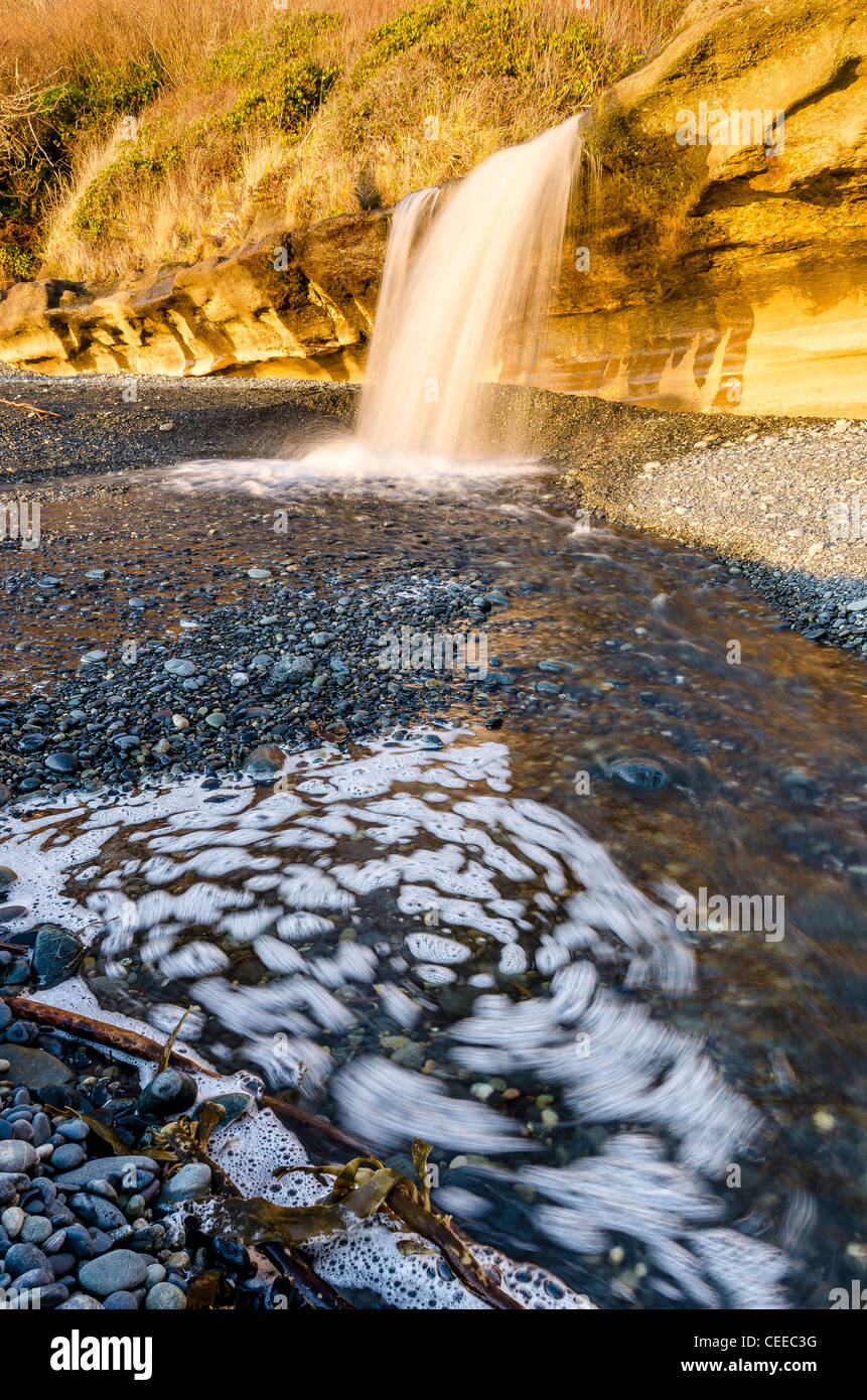 Waterfall sandcut beach falls hi-res stock photography and images - Alamy