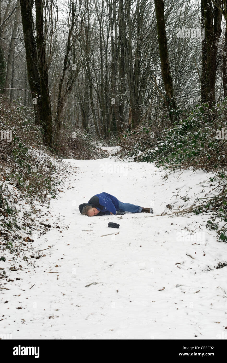 Covered pathway hi-res stock photography and images - Alamy