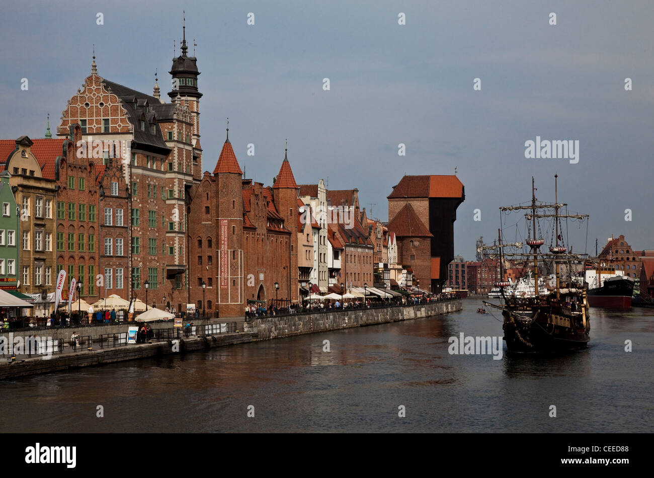 Zweiturmiges frauentor und krantor hi-res stock photography and images ...