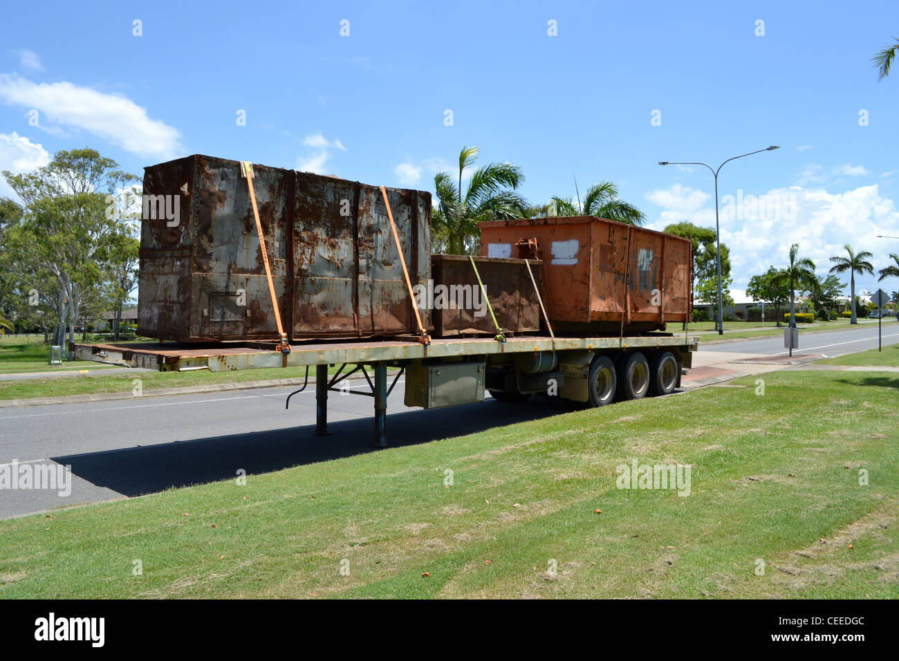 loaded truck trailer semi trailer Stock Photo - Alamy