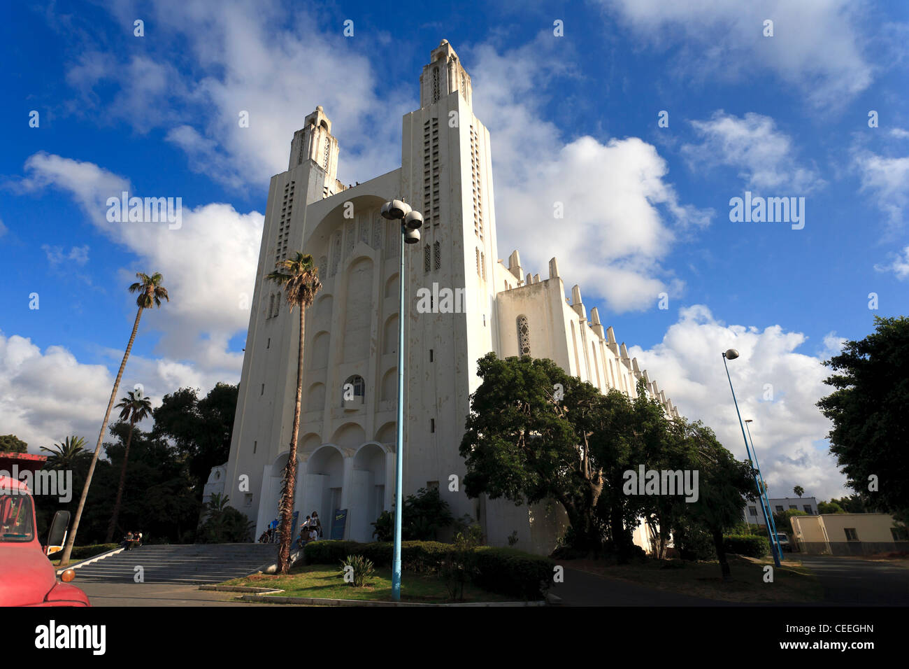 Casablanca cathedral morocco hi-res stock photography and images - Alamy