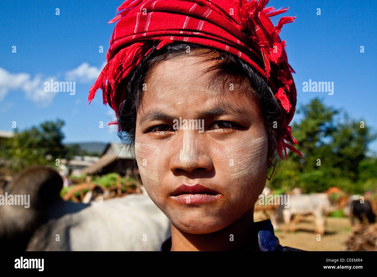 Burma face paint hi-res stock photography and images - Alamy