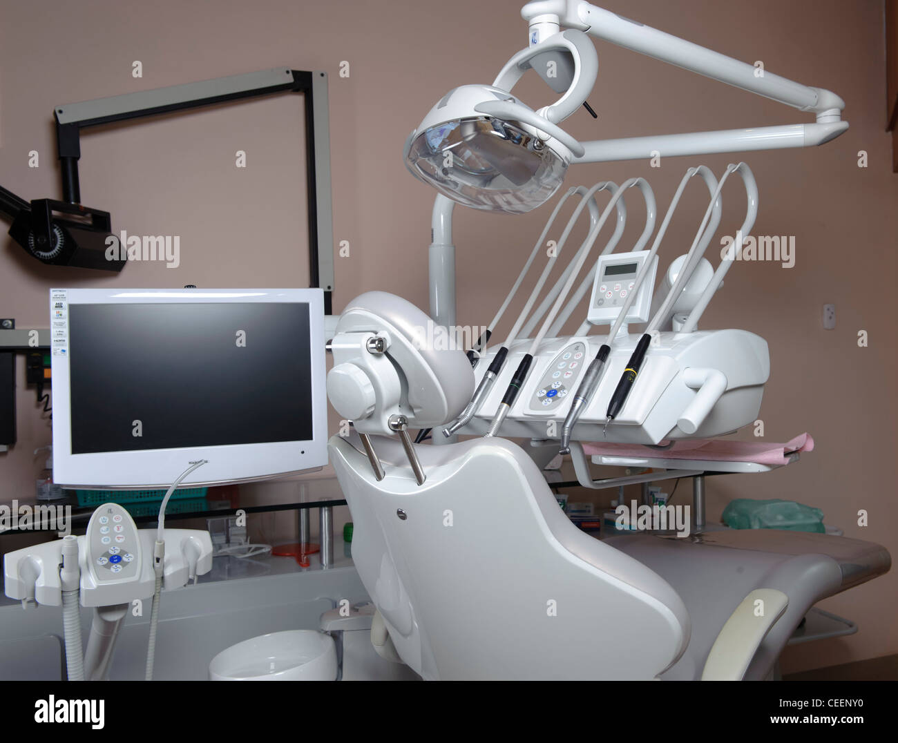 Dentist chair hi-res stock photography and images - Alamy