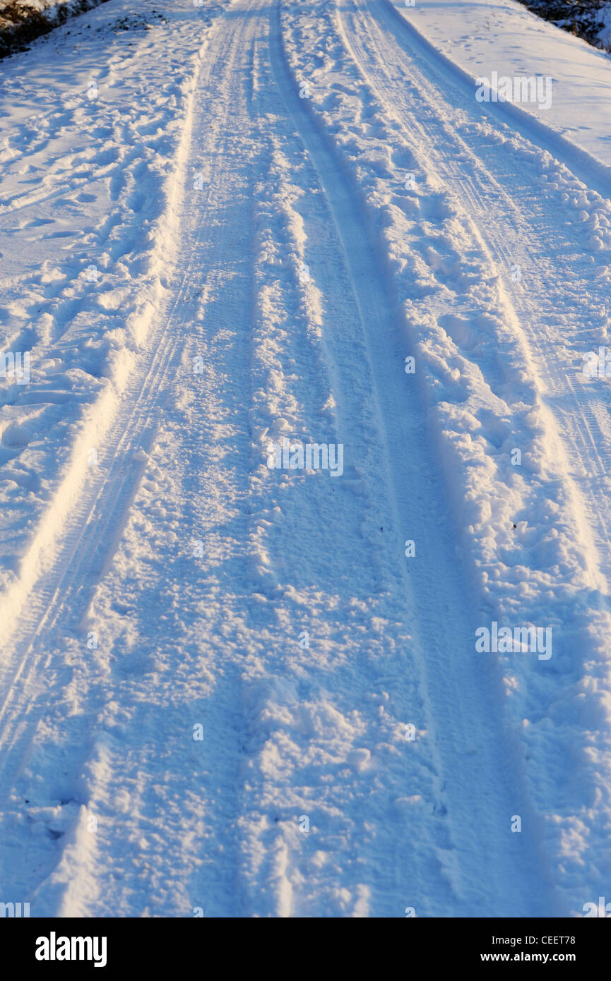 Stock driving road hi-res stock photography and images - Alamy