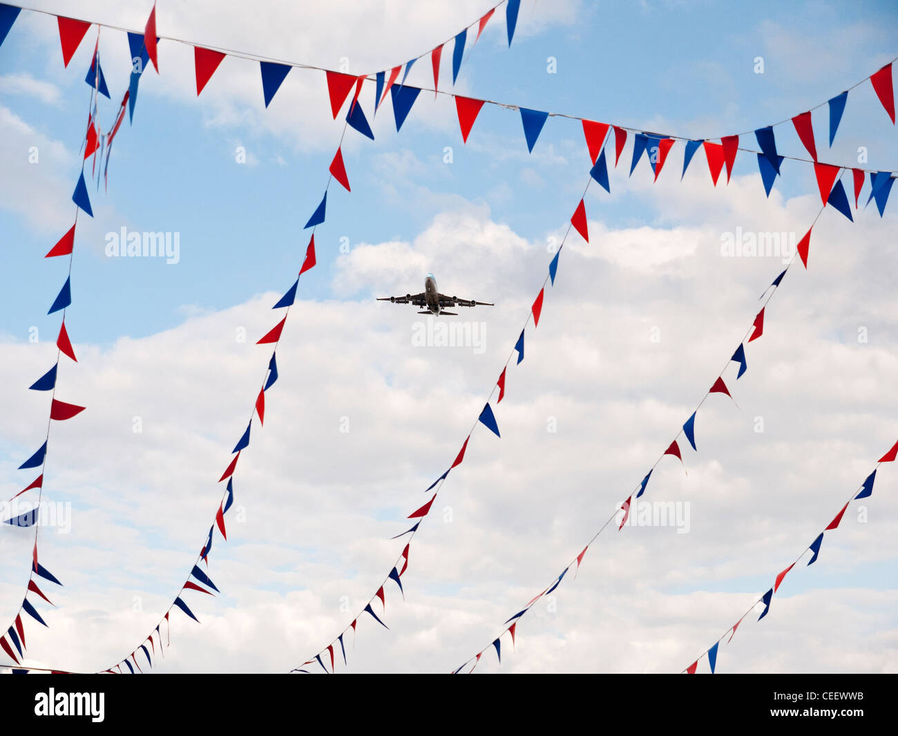 Visible strings hi-res stock photography and images - Alamy