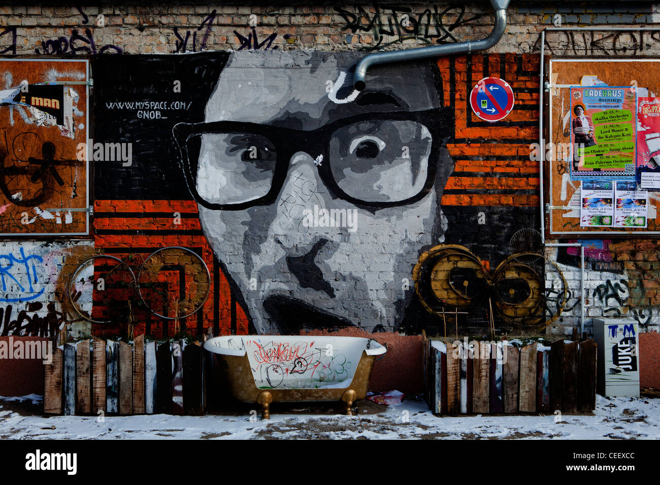 Graffiti in the night club area, Revaler Strasse, Friedrichshain ...
