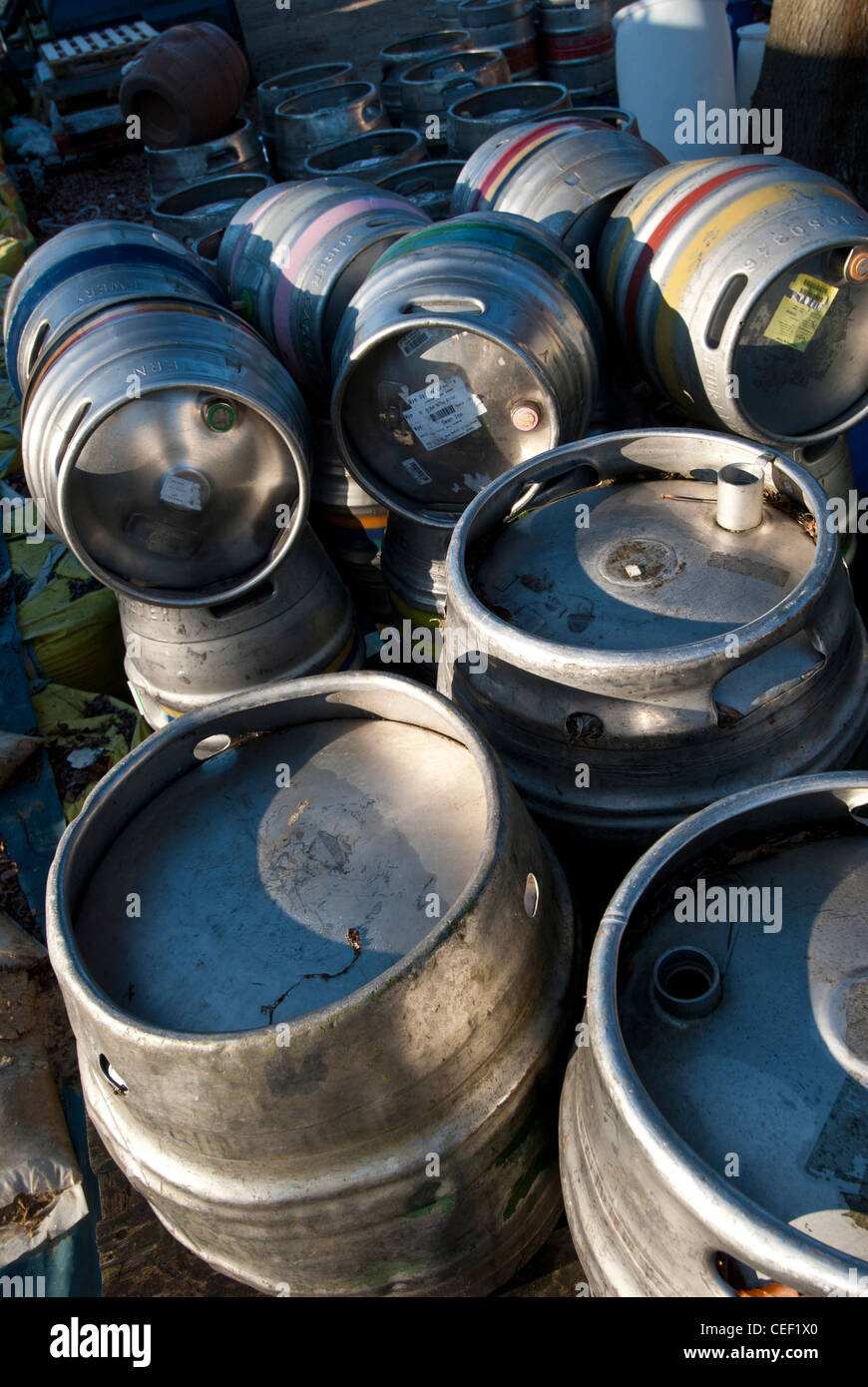 Beer kegs bitter hi-res stock photography and images - Alamy