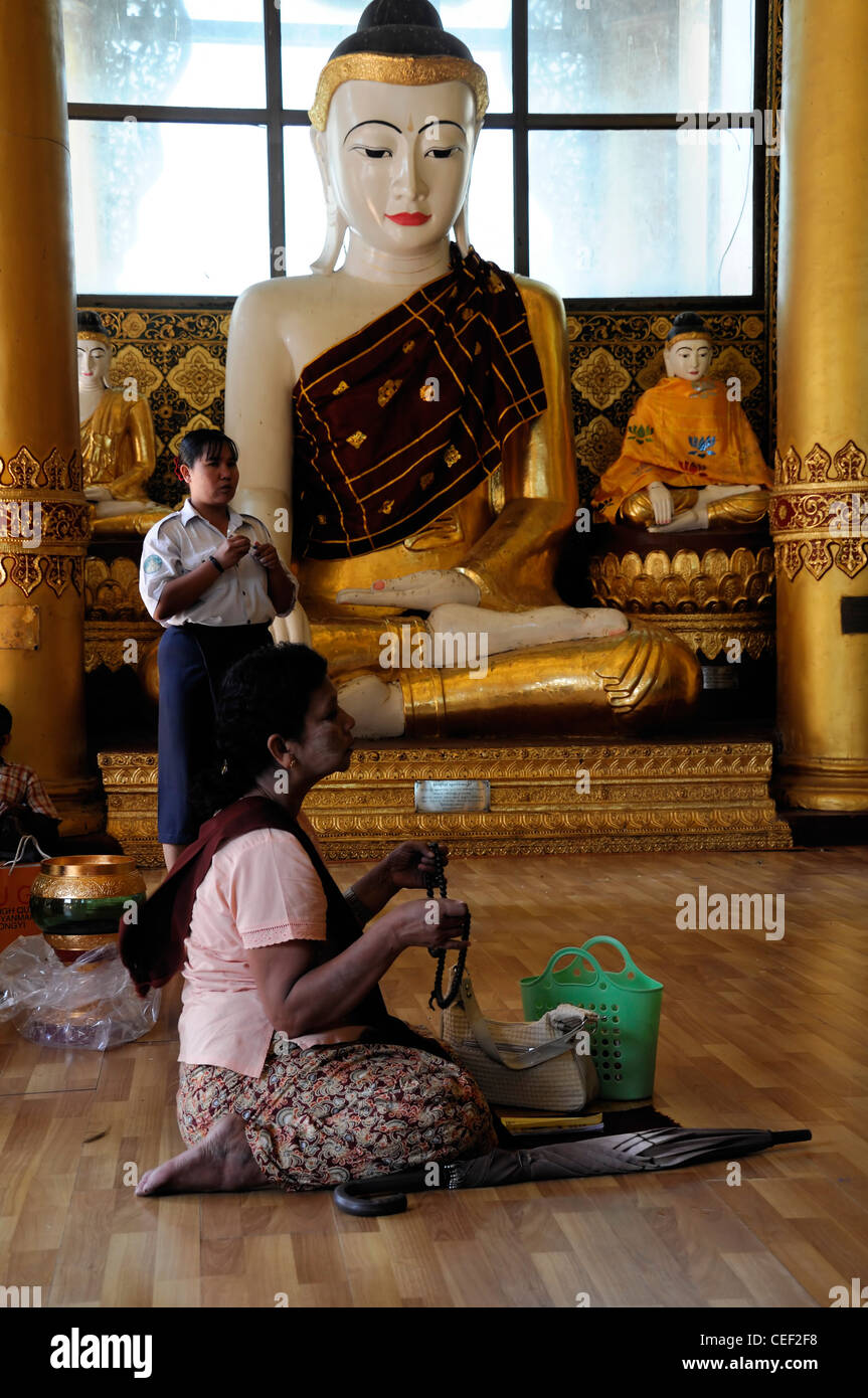 Devotee woman hi-res stock photography and images - Alamy