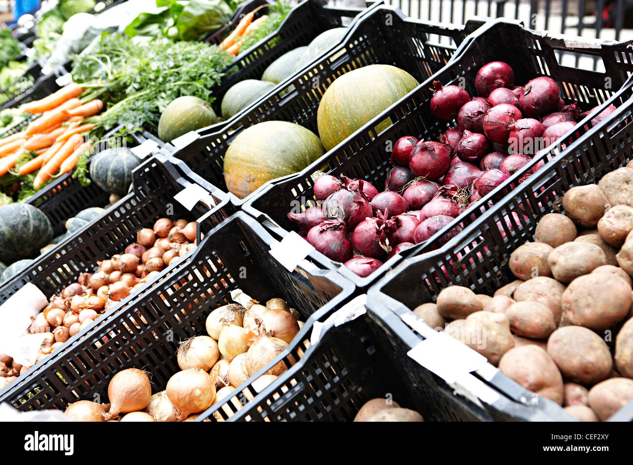 Market stall holders hi-res stock photography and images - Alamy