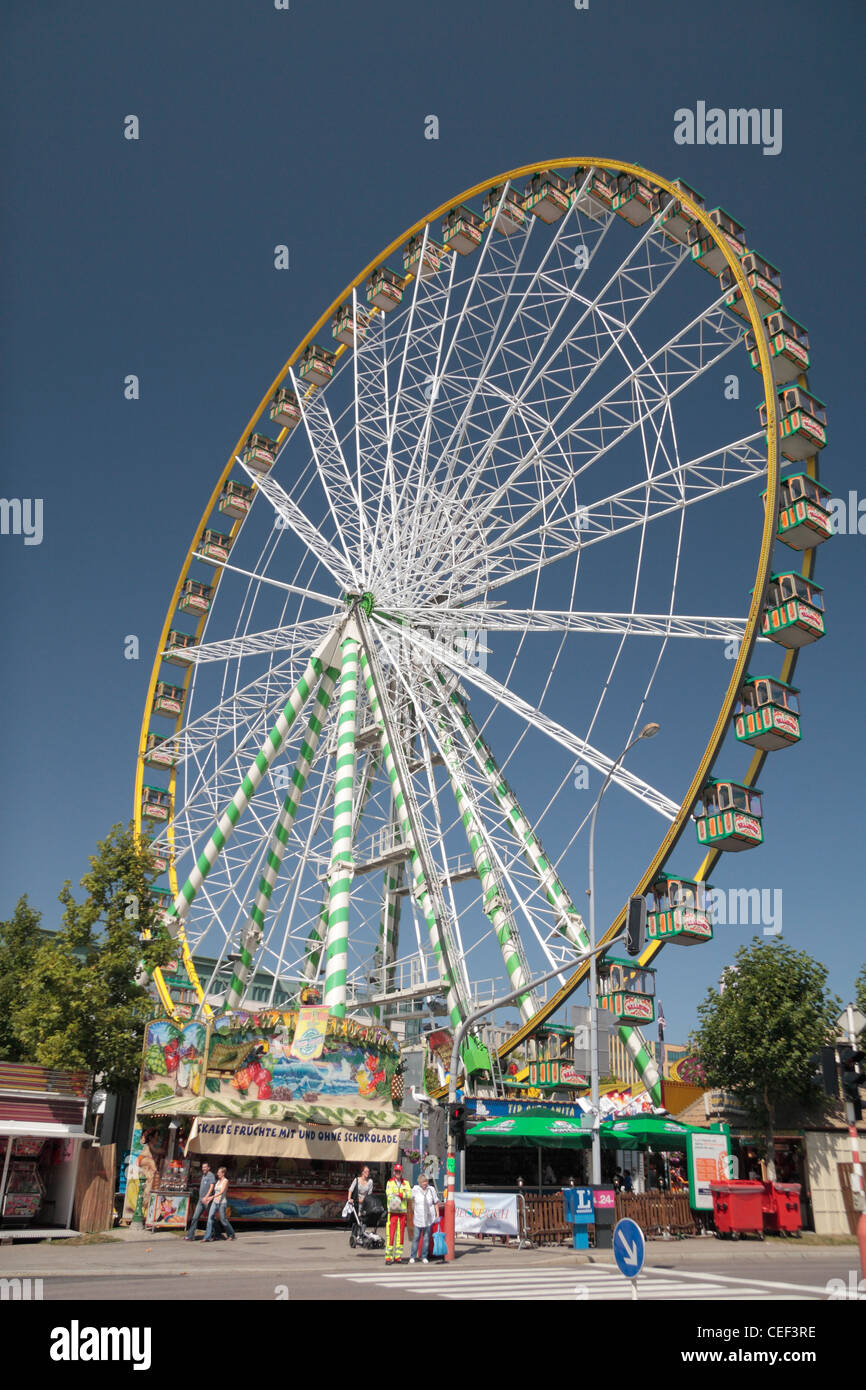 Big wheel funfair hi-res stock photography and images - Alamy