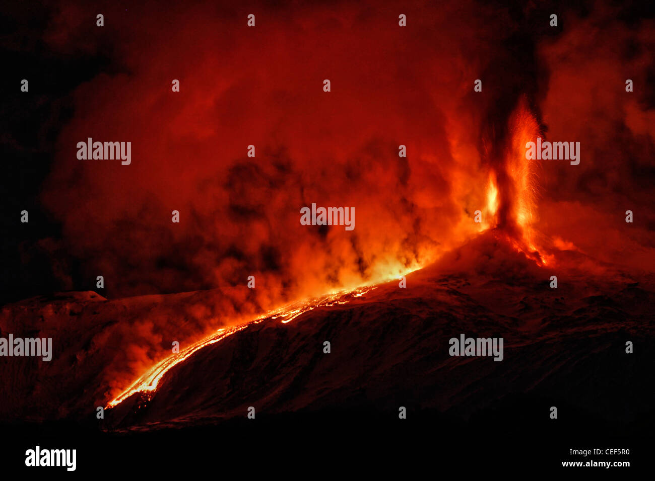 The eruption etna hi-res stock photography and images - Alamy