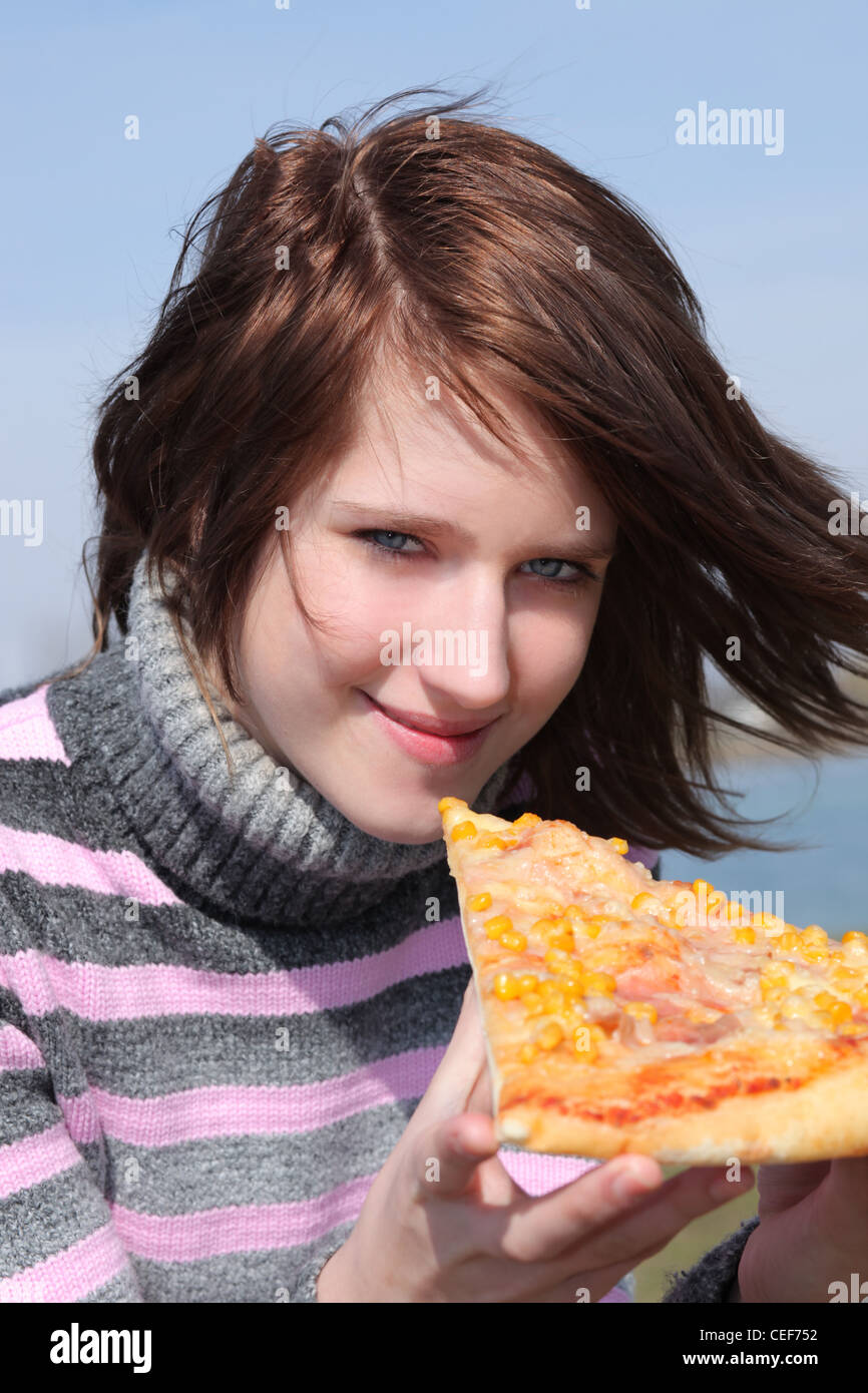 Teen fast food hi-res stock photography and images - Alamy