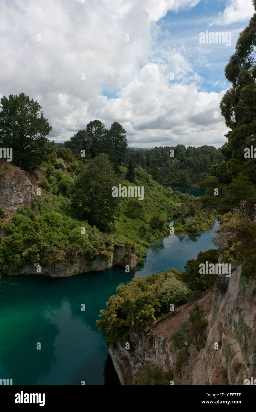 Waikato river, running through Taupo on New Zealand's North Island ...